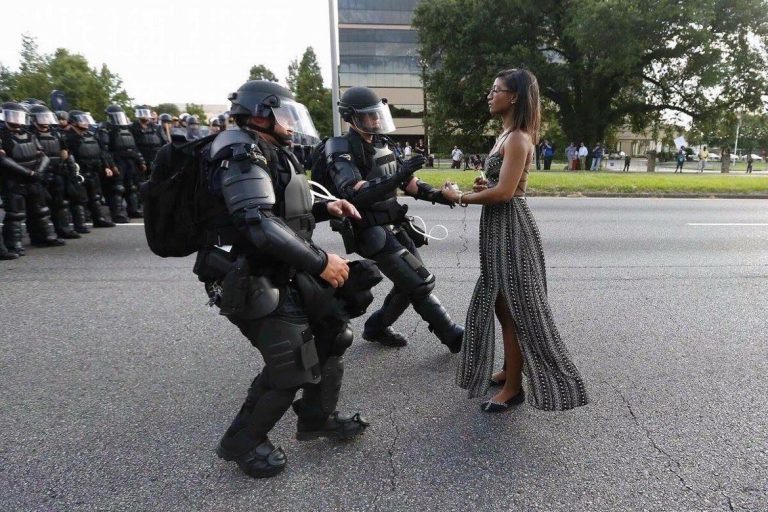 The zeitgeist of this photo of Ieshia Evans #IeshiaEvans | The Paepae